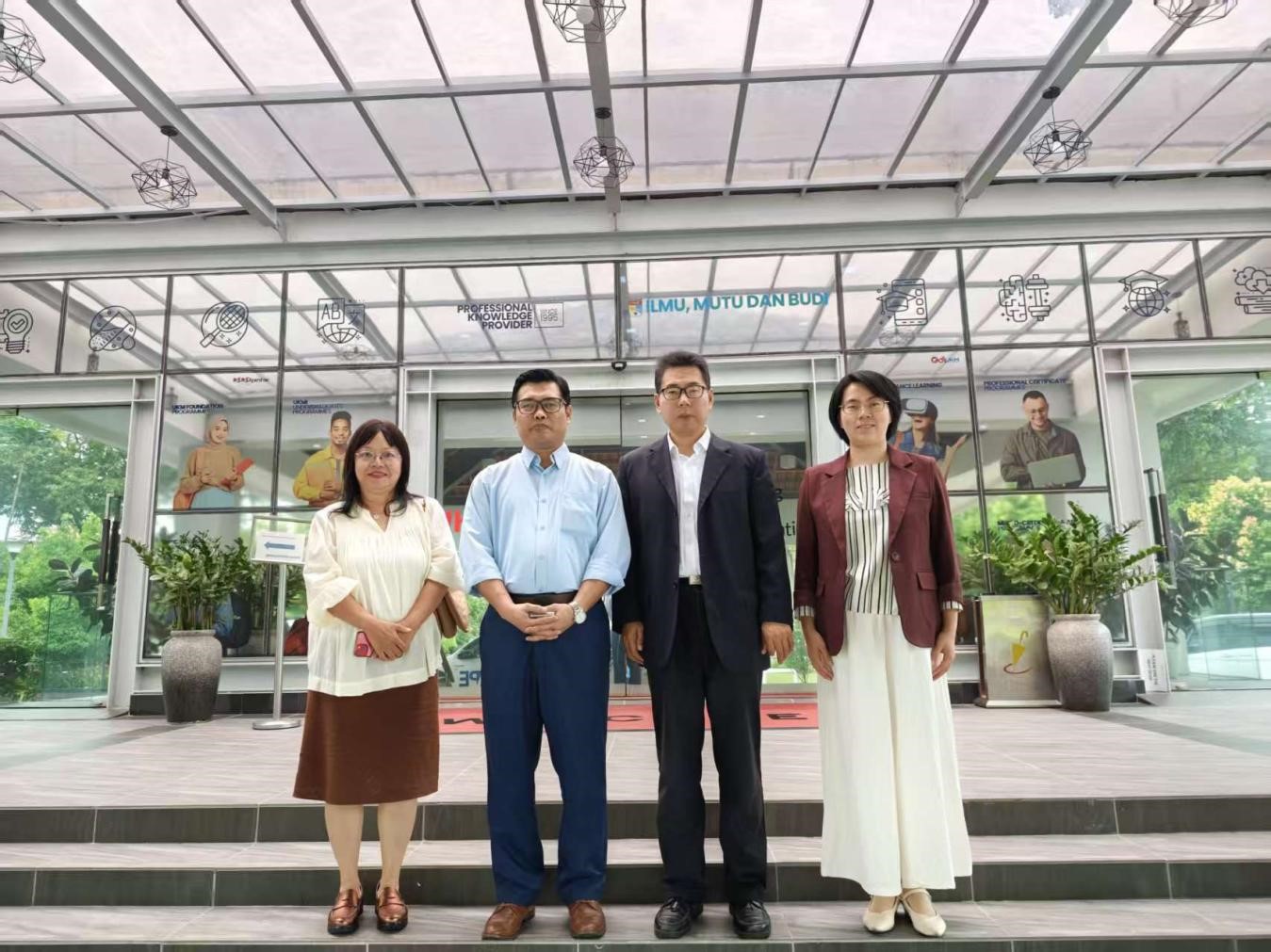 国际教育学院院长张策一行访问马来西亚高校